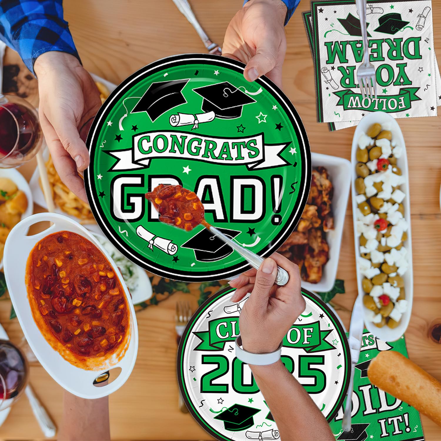 Snapklik.com : 2025 Graduation Party Supplies, Congrats Grad Disposable ...