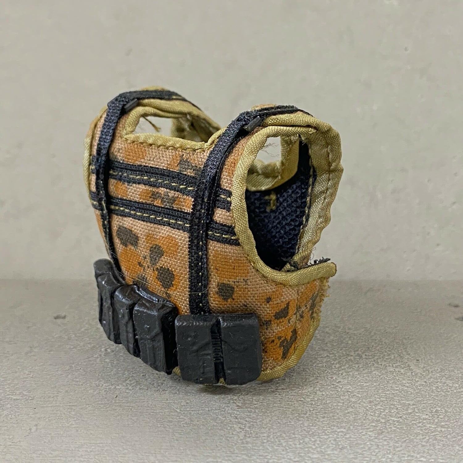 Amazon.com: Semsons Figlot 1/12 Scale tan Army Vest for 6in Mezco, DC ...