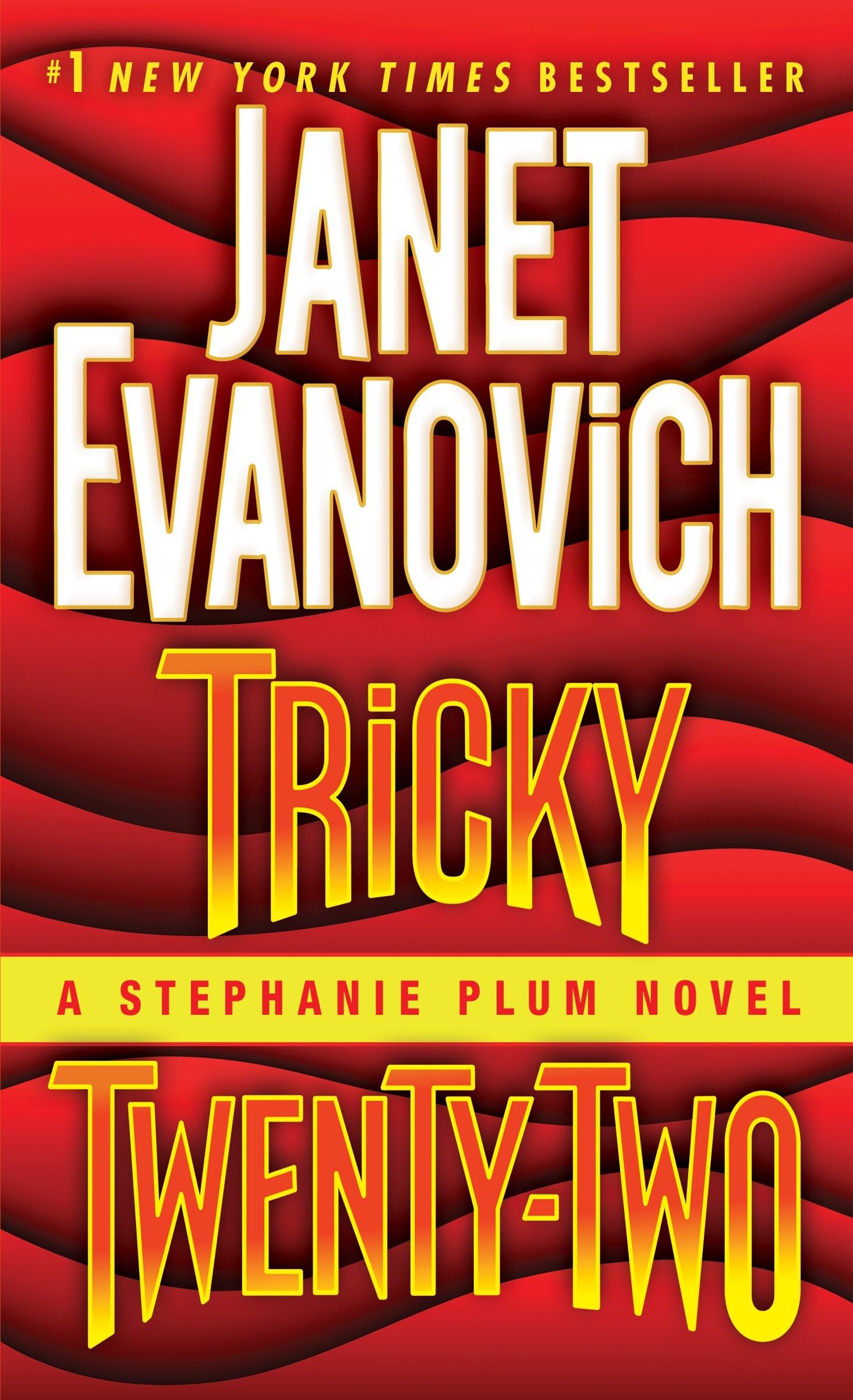Tricky Twenty-Two: A Stephanie Plum Novel: Evanovich, Janet ...