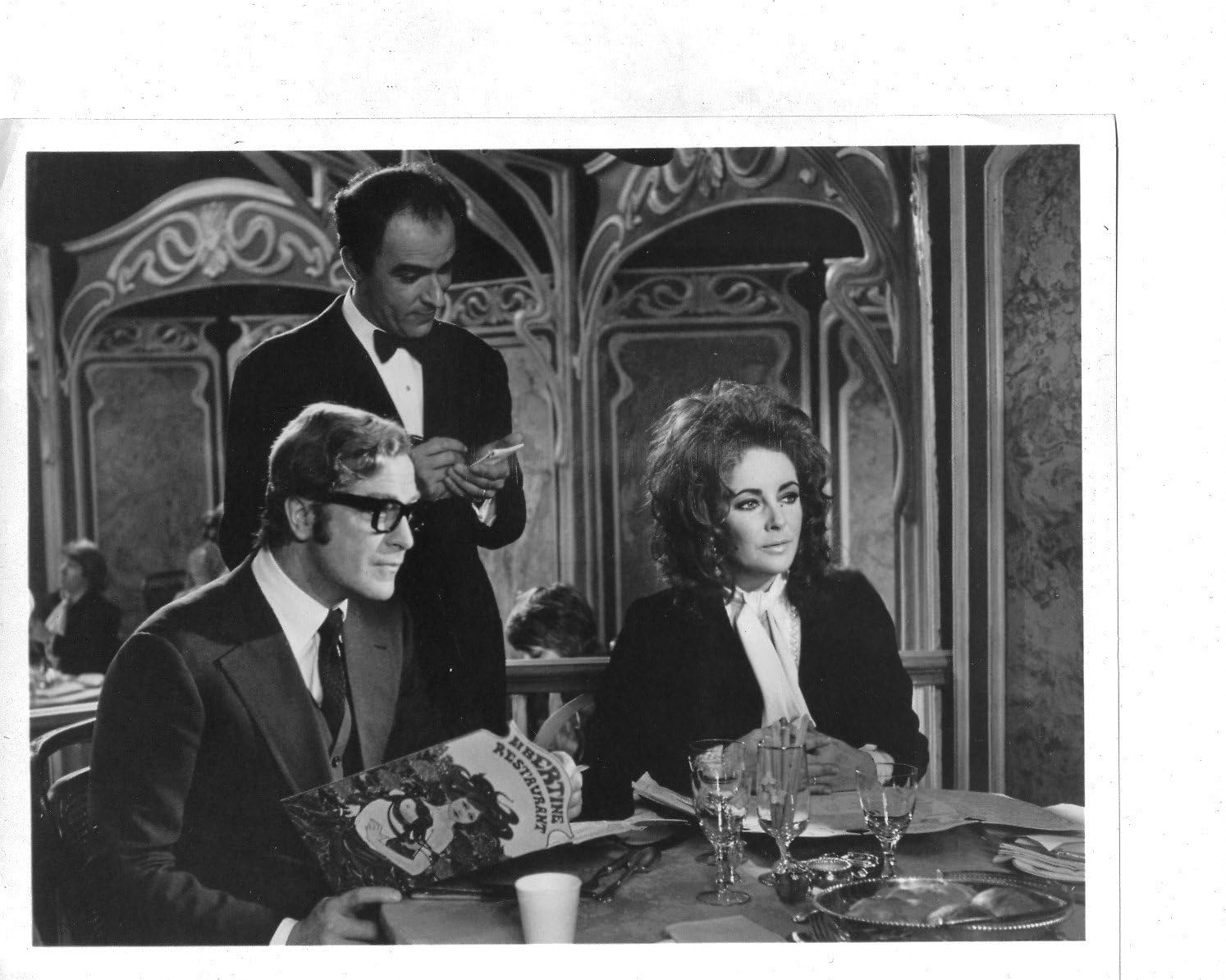 Elizabeth Taylor Michael Caine orig 7x9 photo G5196 at Amazon's ...