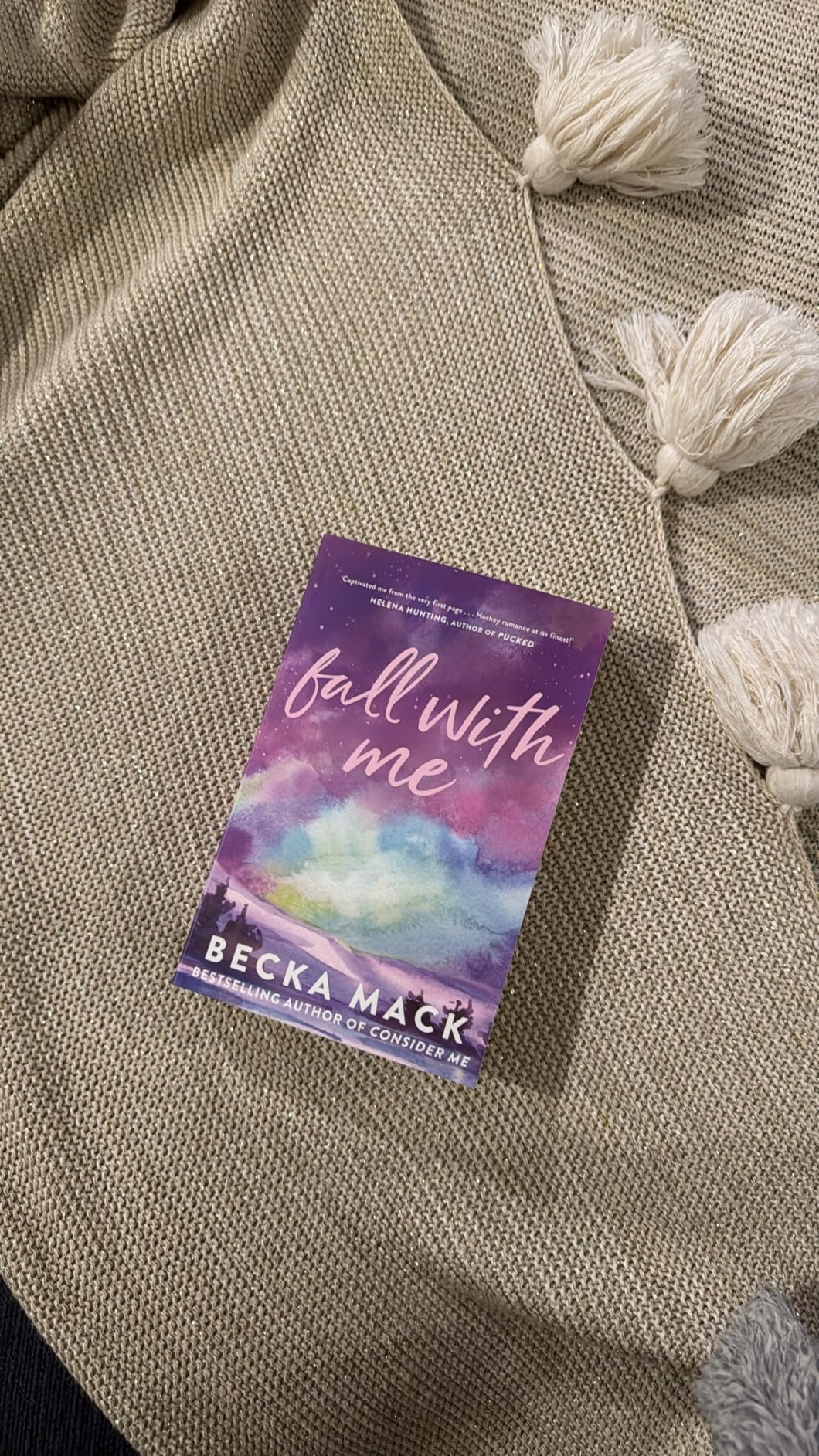 Fall with Me (Volume 4) : Mack, Becka: Amazon.com.au: Books