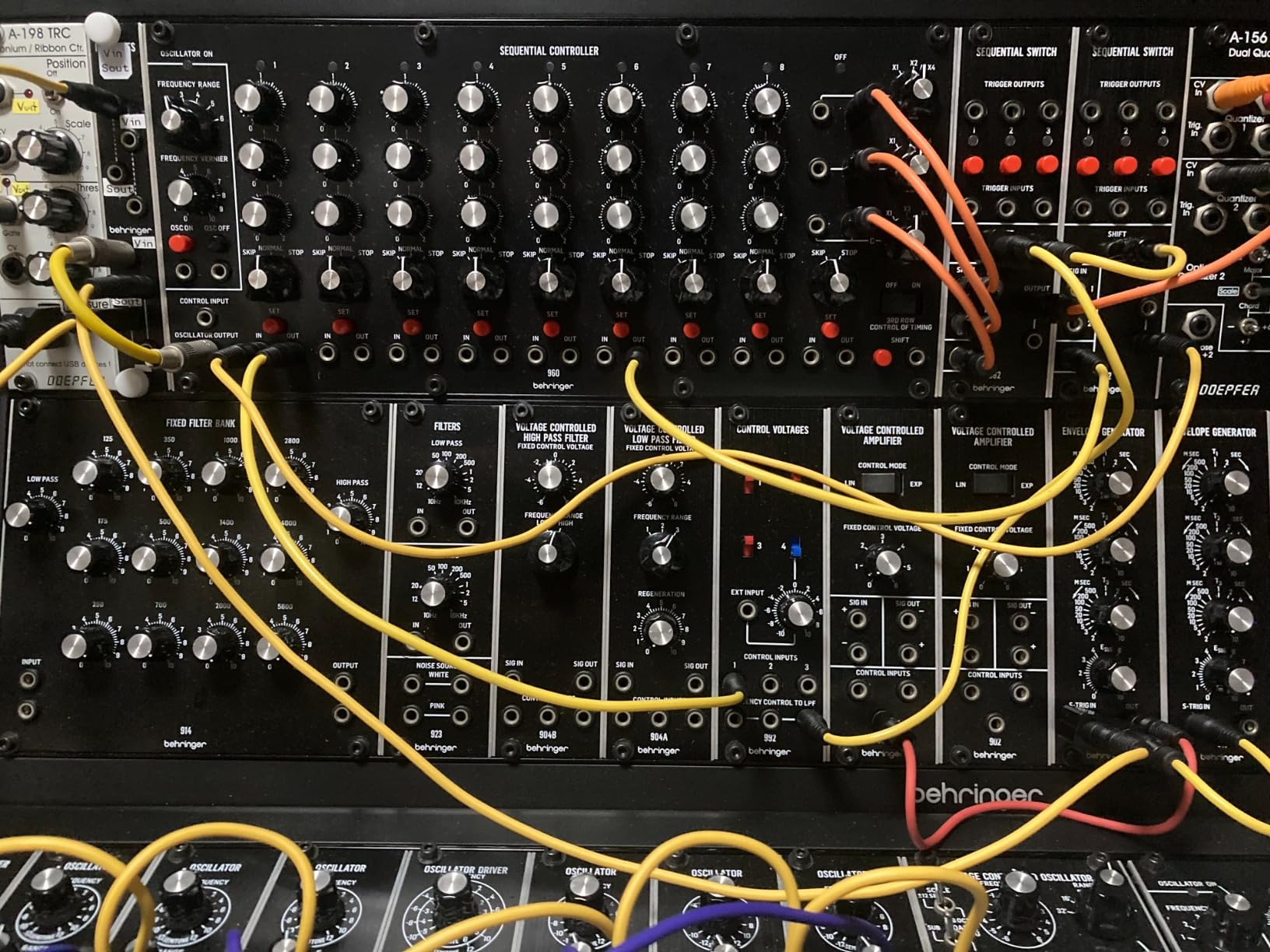 Amazon.co.jp: BEHRINGER / 962 SEQUENTIAL SWITCH Analog CV Multiplexer Module : Musical Instruments