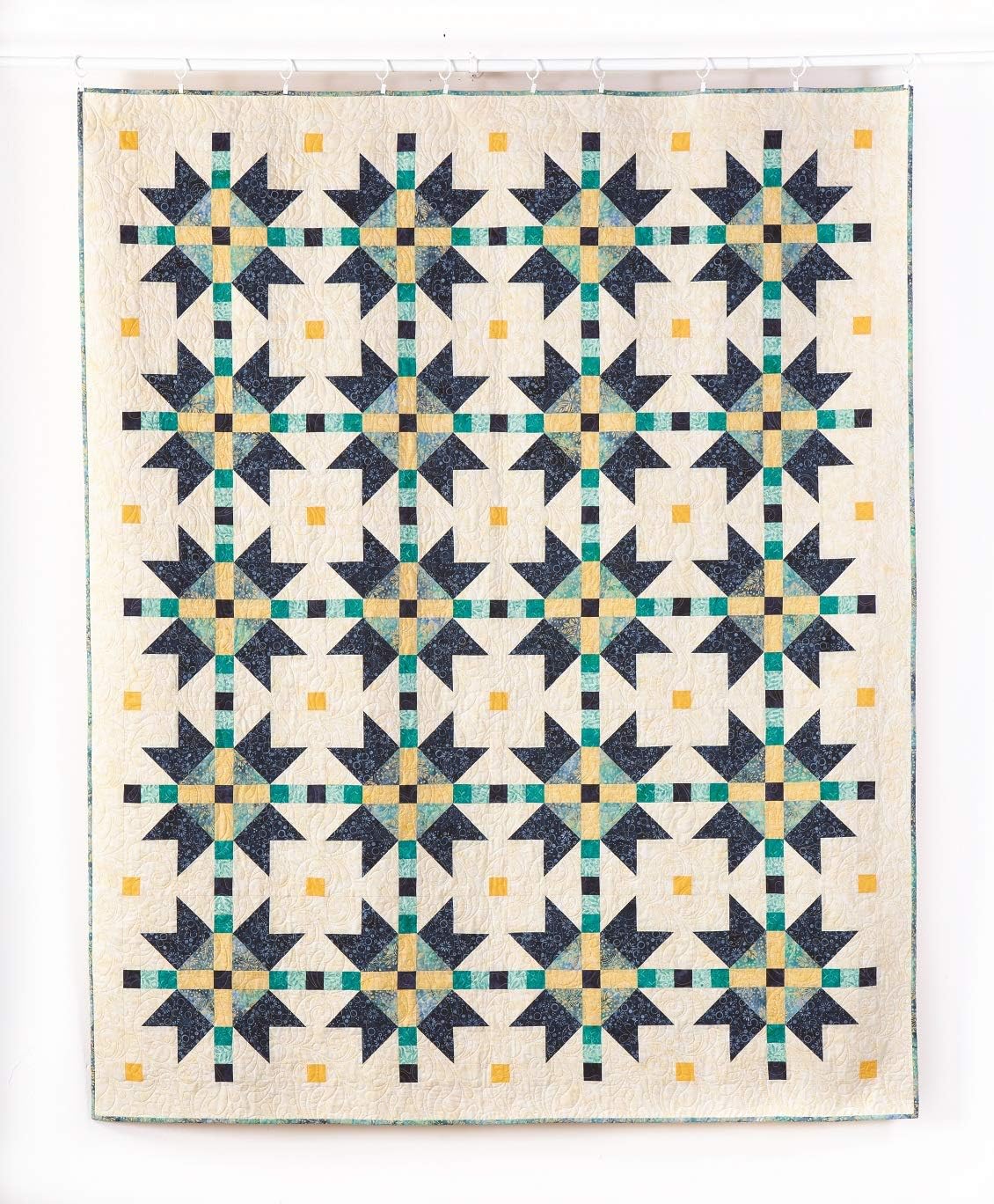 Amazon.com: Connecting Threads Nightfall Twin Sized Quilt Kit : Arts ...