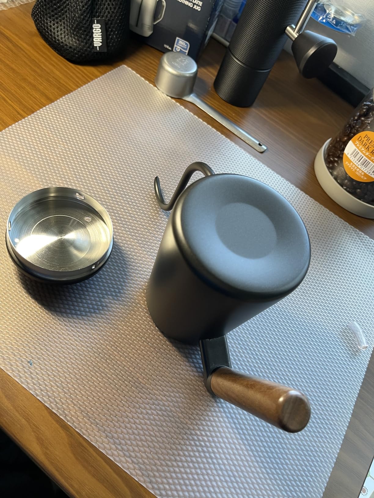 Amazon | IwaiLoft 「白鳥」 350ml コーヒードリップポット 珈琲 ドリップケトル 直火対応 コーヒーケトル コーヒーポット 直火 珈琲ポット 細口 やかん 木製持ち手 ...