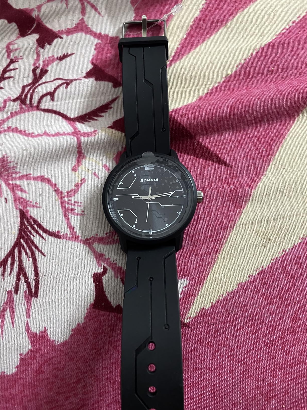 Buy Sonata PlasticMen Watch - NP77085PP01W at Amazon.in