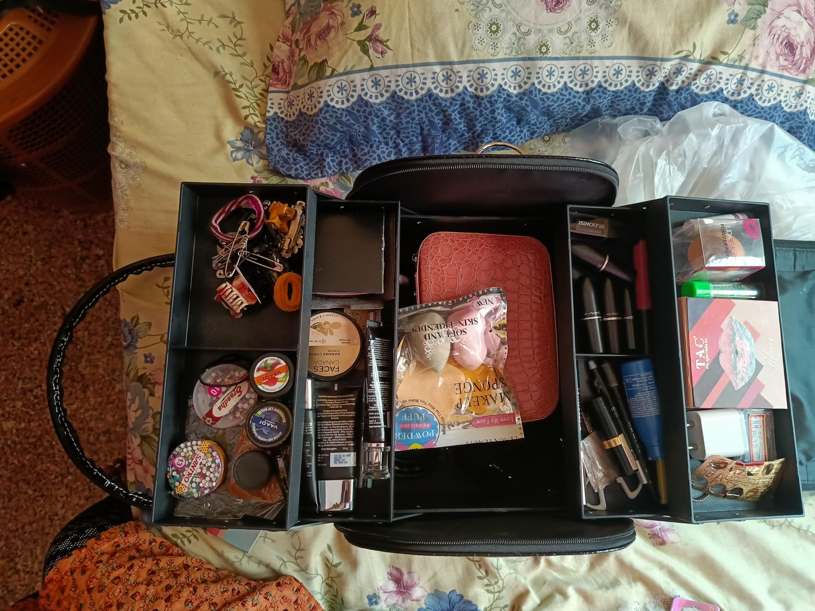 KRESHU Big Cosmetic Case PU-Leather Beauty Large Makeup Box ...