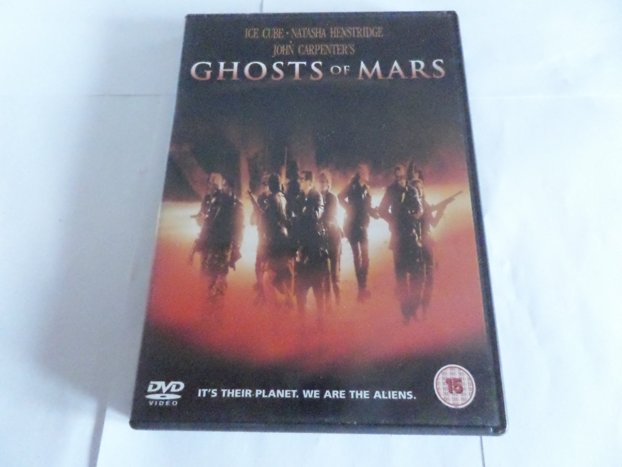 John Carpenter's Ghosts Of Mars [DVD] [2001]: Amazon.co.uk: Ice Cube ...