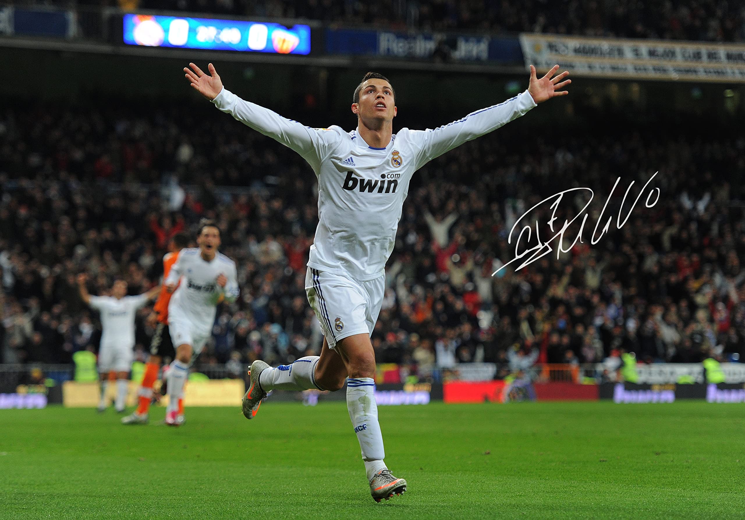 Buy Cristiano Ronaldo Real Madrid 9 Autograph Signature A4 with Frame ...