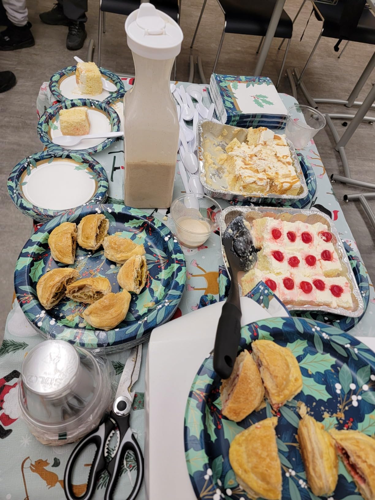 Amazon.com: WHOLE FOODS MARKET Tres Leches Family Pack : Grocery ...