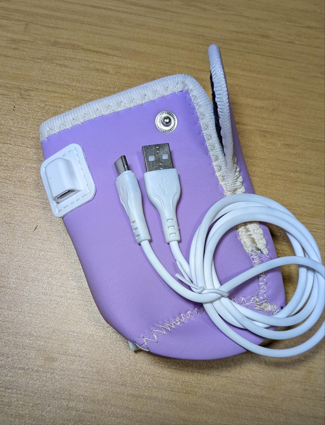 Amazon.co.jp: HapiChil 快適 【保育士セレクト】 ミルクウォーマー 持ち運び USB給電 哺乳瓶ウォーマー 日本語説明書 付き (クロッカス) : ベビー＆マタニティ