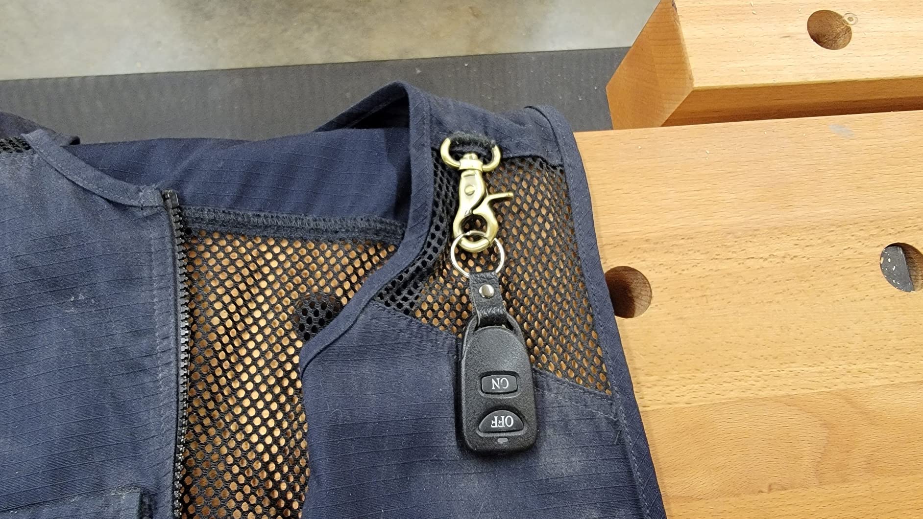 Blaklader Men's RipStop Kangaroo Mesh Work Vest with Utility Pockets at ...