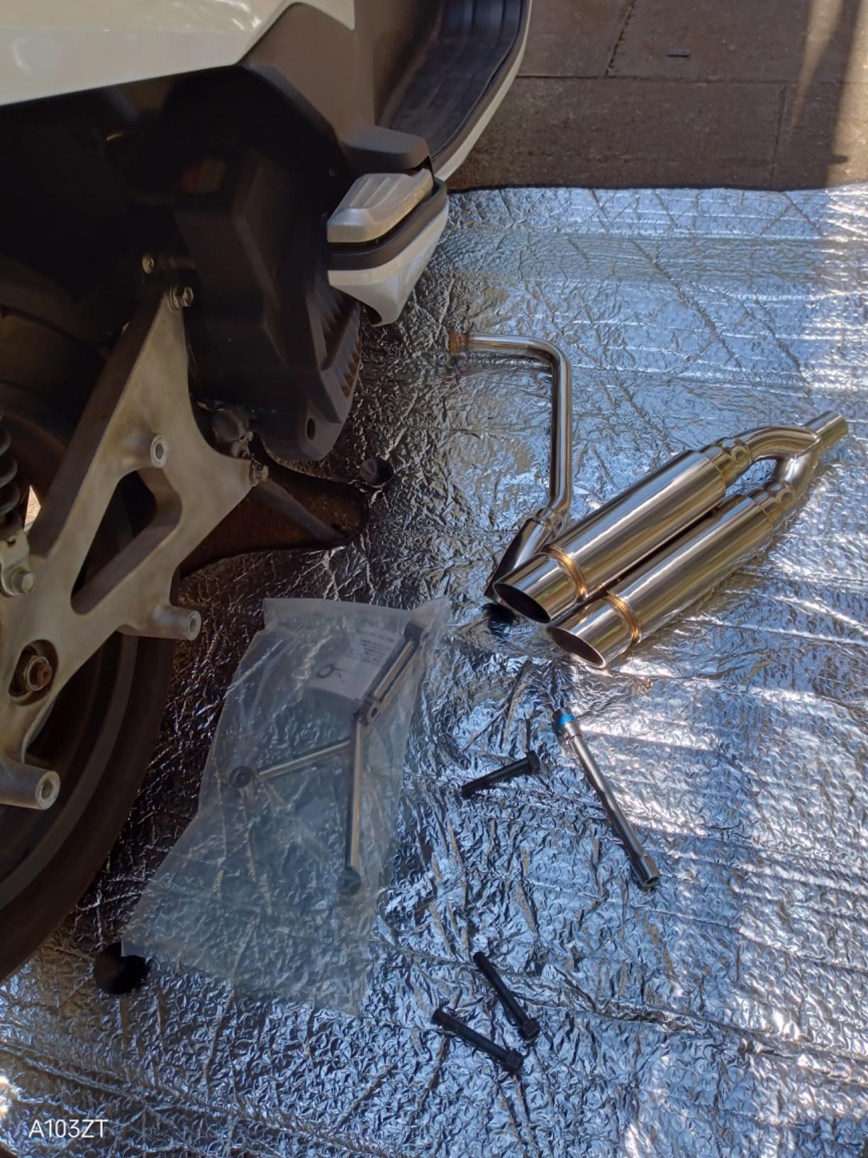 Amazon | ウイルズウィン(WirusWin) アトミックツインマフラーポッパータイプ PCX EBJ-JF56 4548916301881 | スリップオン | 車＆バイク