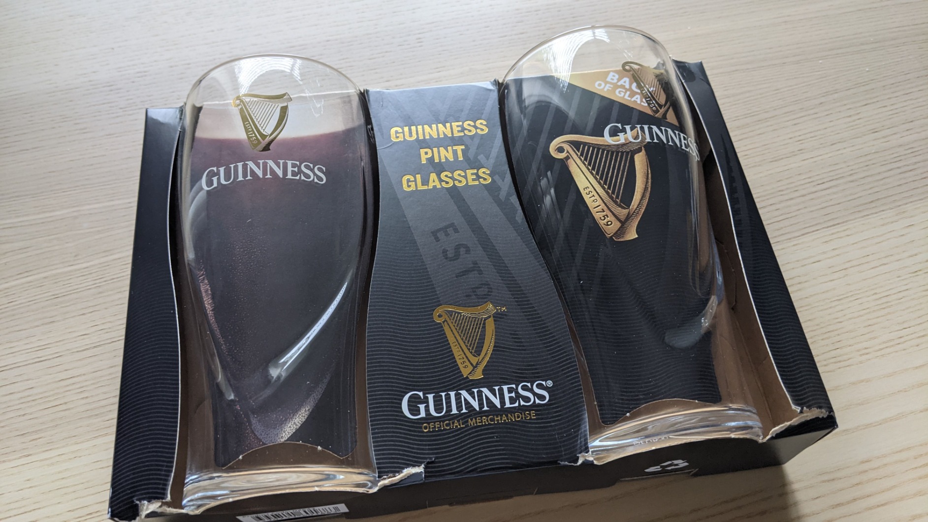Guinness Embossed Gravity 2Pk Pint Glass : Amazon.com.au: Kitchen & Dining