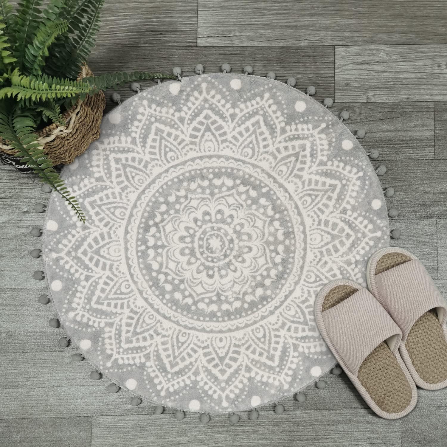 Amazon.com: Uphome Small Round Rug 2.3’ Grey Mandala Boho Bathroom Rugs ...