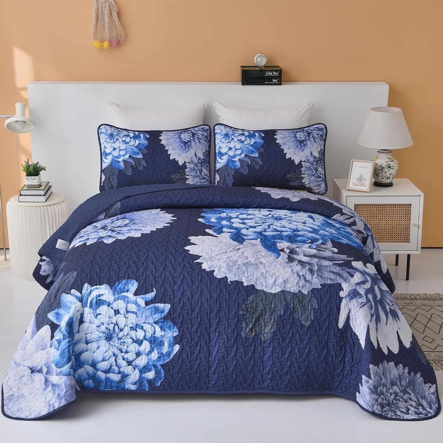 Amazon.com: Dintszyayue Navy Blue Quilt Set King 3 Pieces Floral Quilt ...