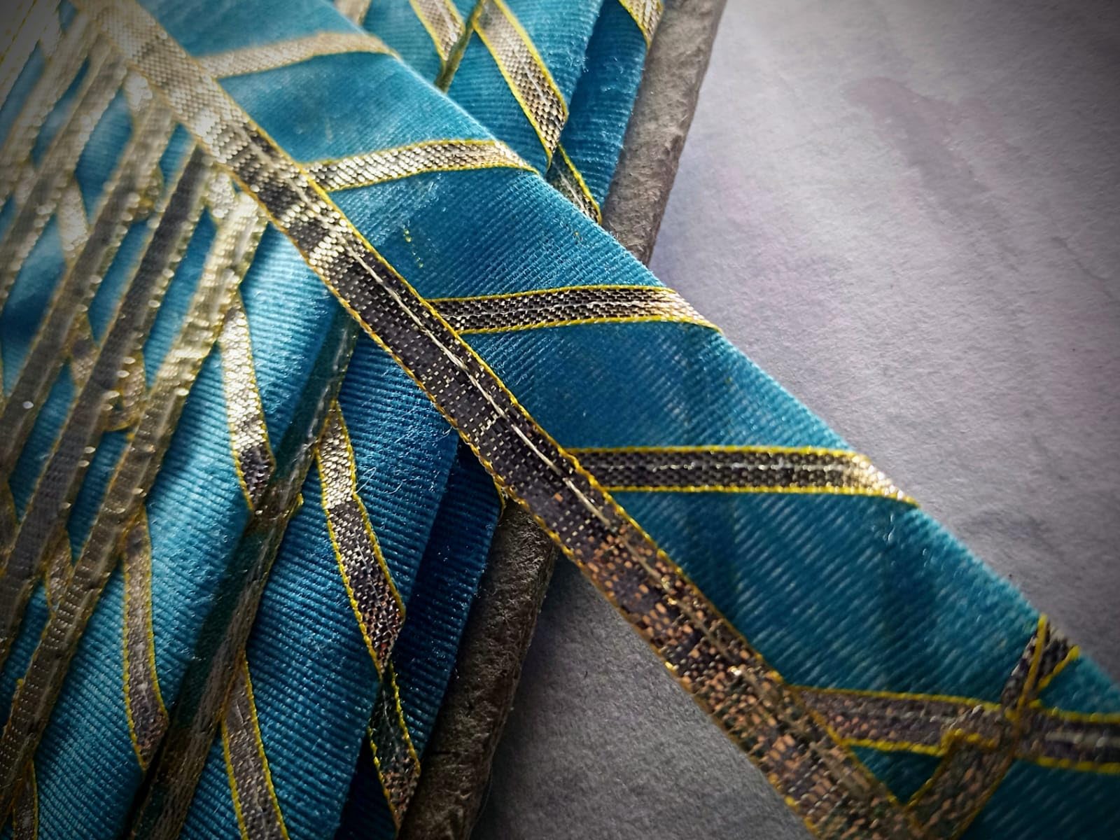 Vardhman (9 Meters) Handmade Traditional Rajputani/Rajasthani ...