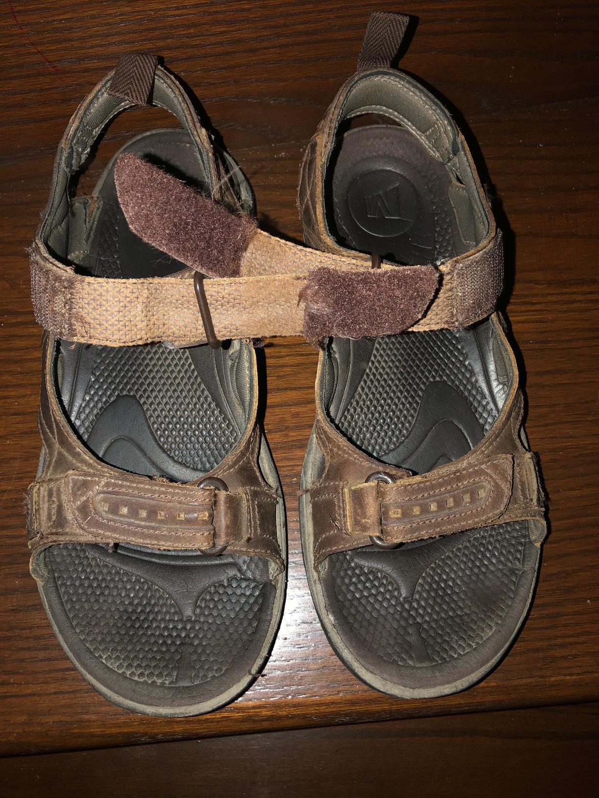 Amazon.com | Merrell Unisex-Adult Sandspur Oak Sandal | Sport Sandals ...