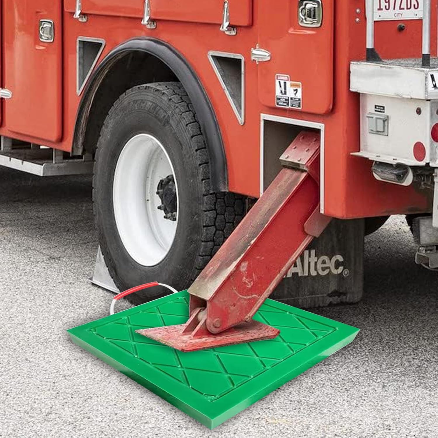 Amazon.com: Green Large Stabilizer Jack Pads/Outrigger Pad, Stackable ...