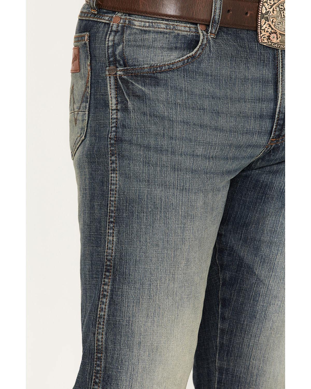 Snapklik.com : Wrangler Mens Retro Slim Fit Straight Leg Jean