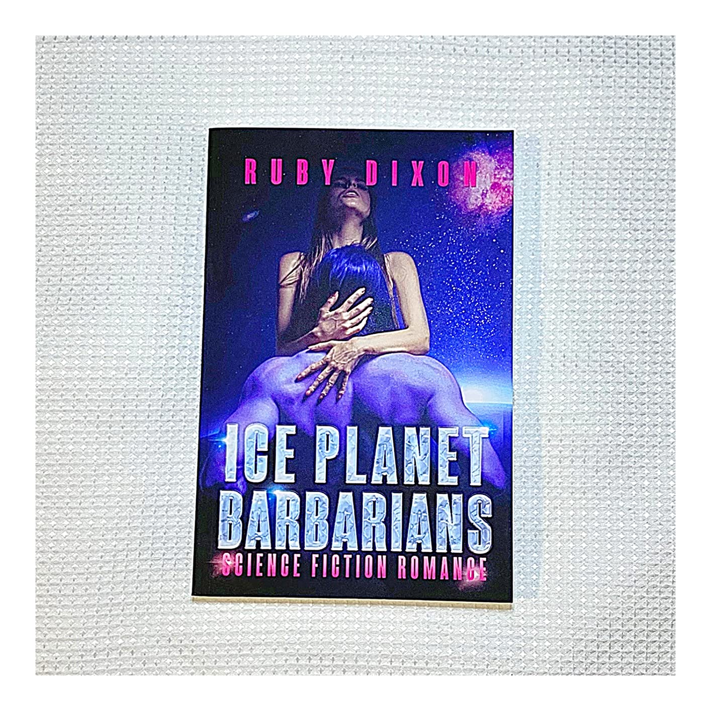Ice Planet Barbarians: 1 : Dixon, Ruby: Amazon.com.au: Books