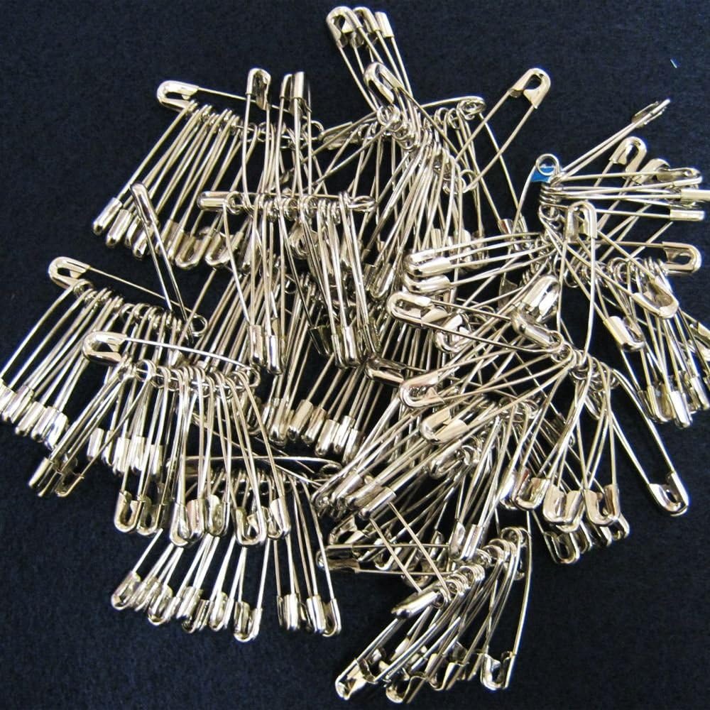 Large Safety Pins Size 4 / 52mm 50Pcs Silver : Amazon.co.uk: Home & Kitchen