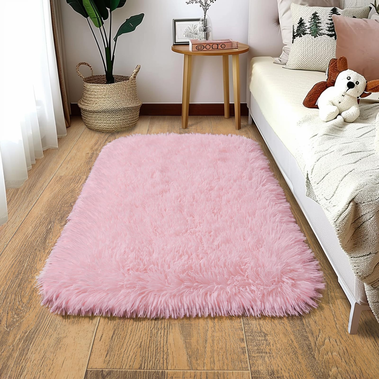 Amazon.com: Fluffy Small Rugs for Bedroom, Cute Rectangle Plush Carpet ...