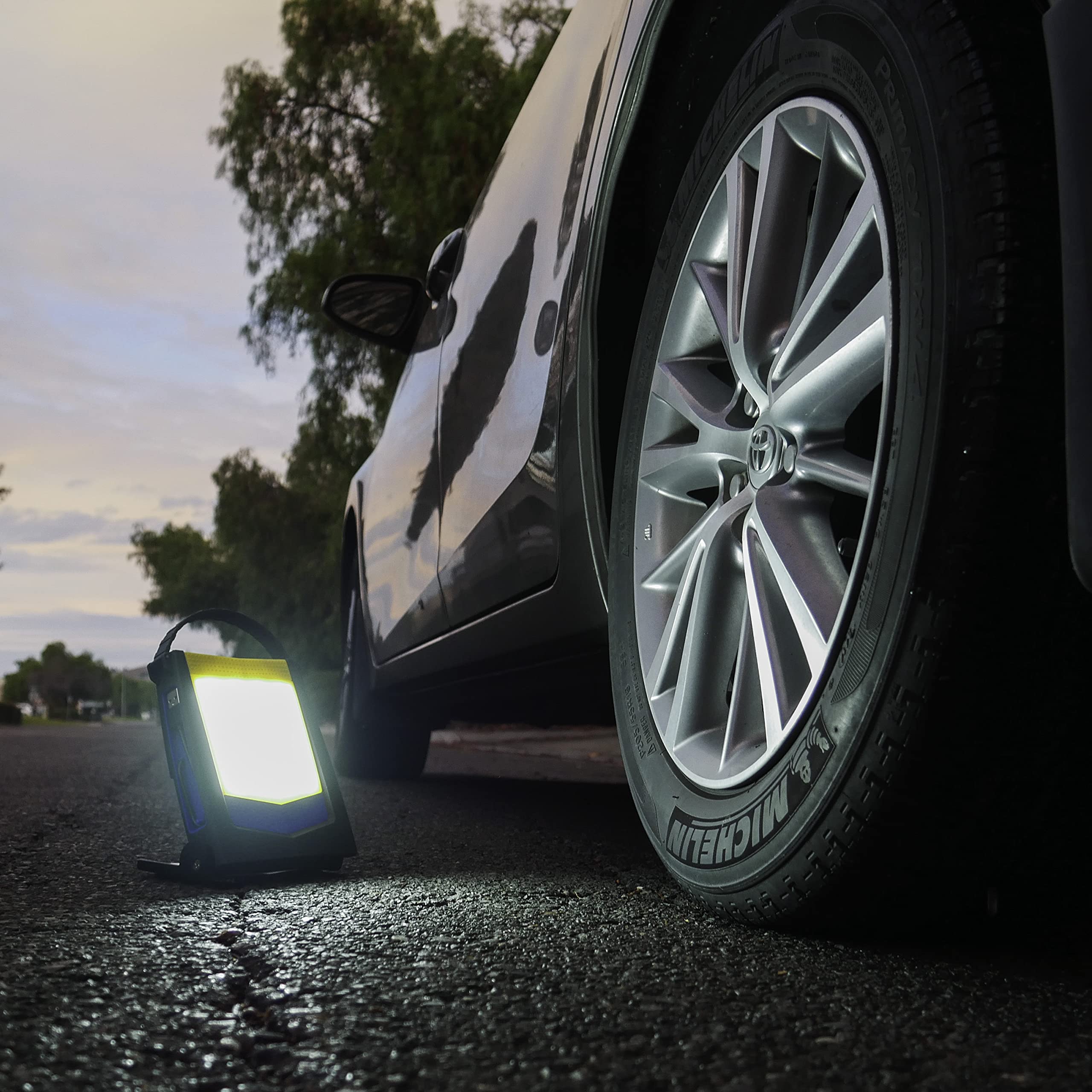 Spotlight Rechargeable Led Vehicle Light Active Products LED