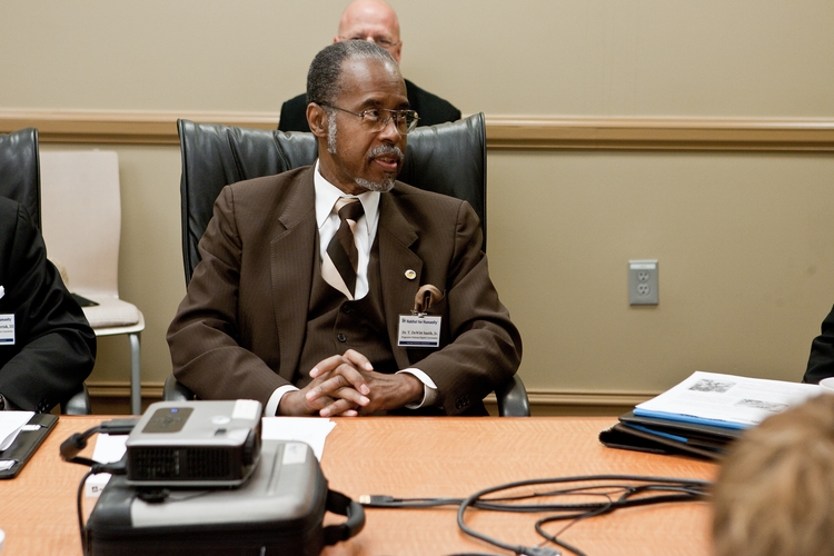 Amazon.com: T. DeWitt Smith Jr: books, biography, latest update