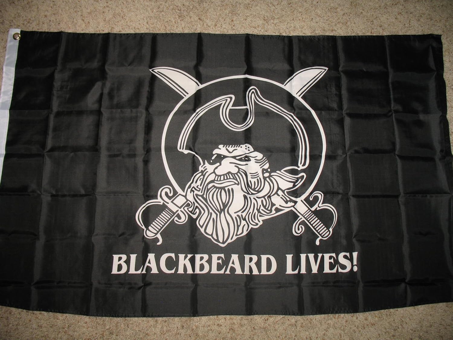 Amazon.com : Blackbeard Lives Pirate Flag Ship Banner Pennant 3x5 Foot ...