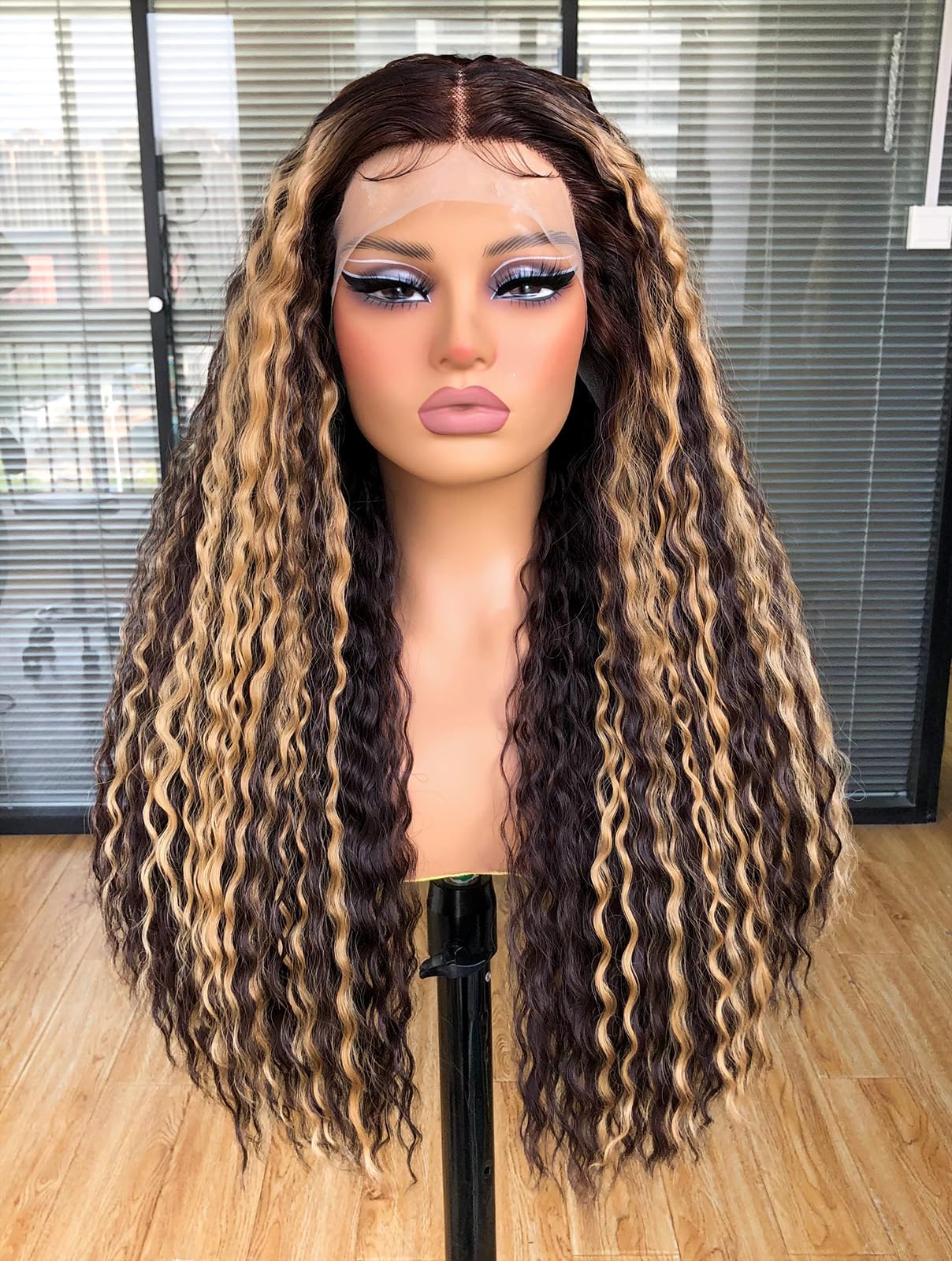 Amazon.com : Annivia 26Inch Curly Lace Front Wigs,Honey Blonde ...