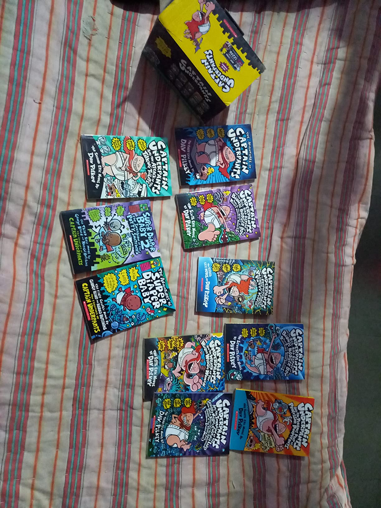 Captain Underpants Box Set (10 Books) : Dav Pilkey: Amazon.in: Books