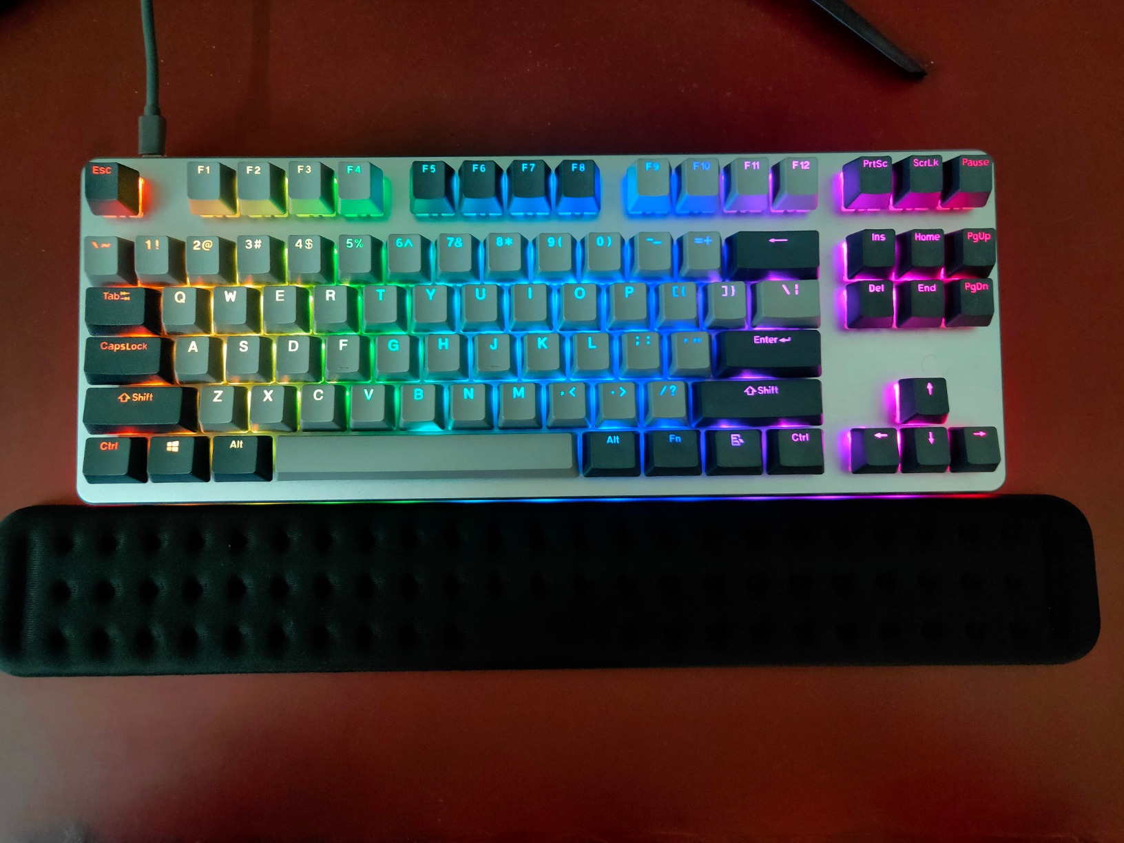 URBAN KINGS Keyboard Wrist Rest Gaming tenkeyless Memory Foam Hand Palm ...