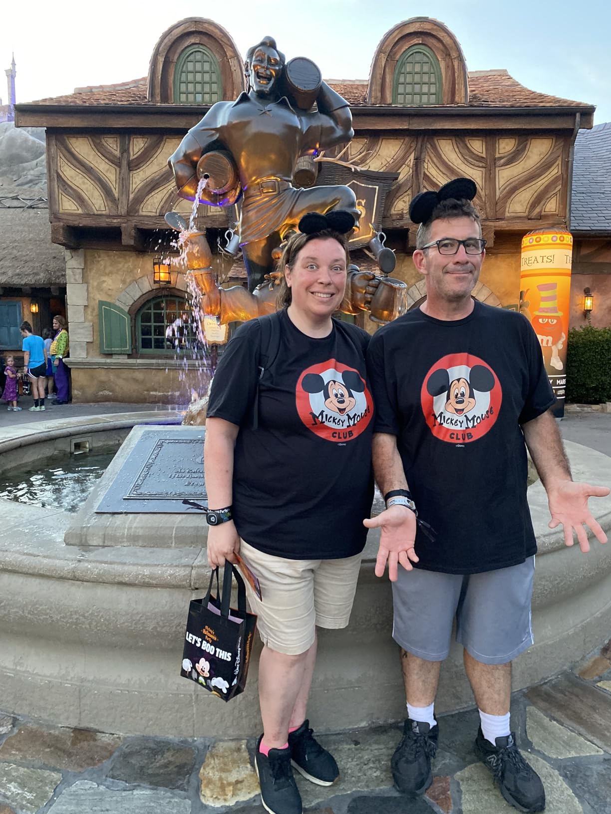 Amazon.com: Disney 100 Mickey Mouse Club Logo Color Vintage D100 T ...