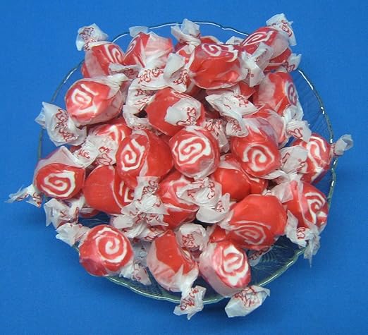 Amazon.com : Red Licorice Swirl Flavored Taffy Town Salt Water Taffy 2 ...