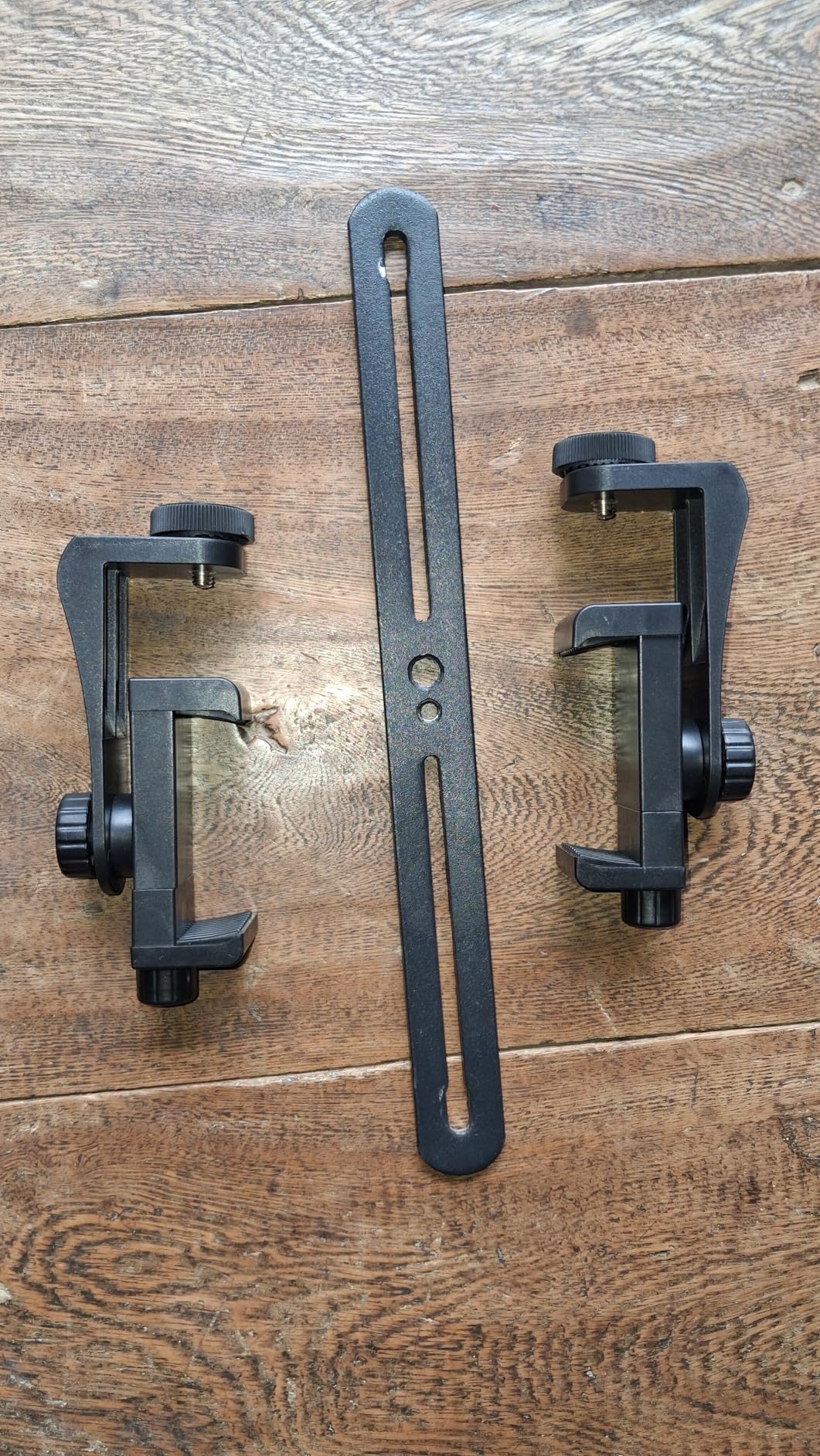 SHOPEE Dual 360 Degree Mobile Clip Clipper Vertical Bracket Tripod ...