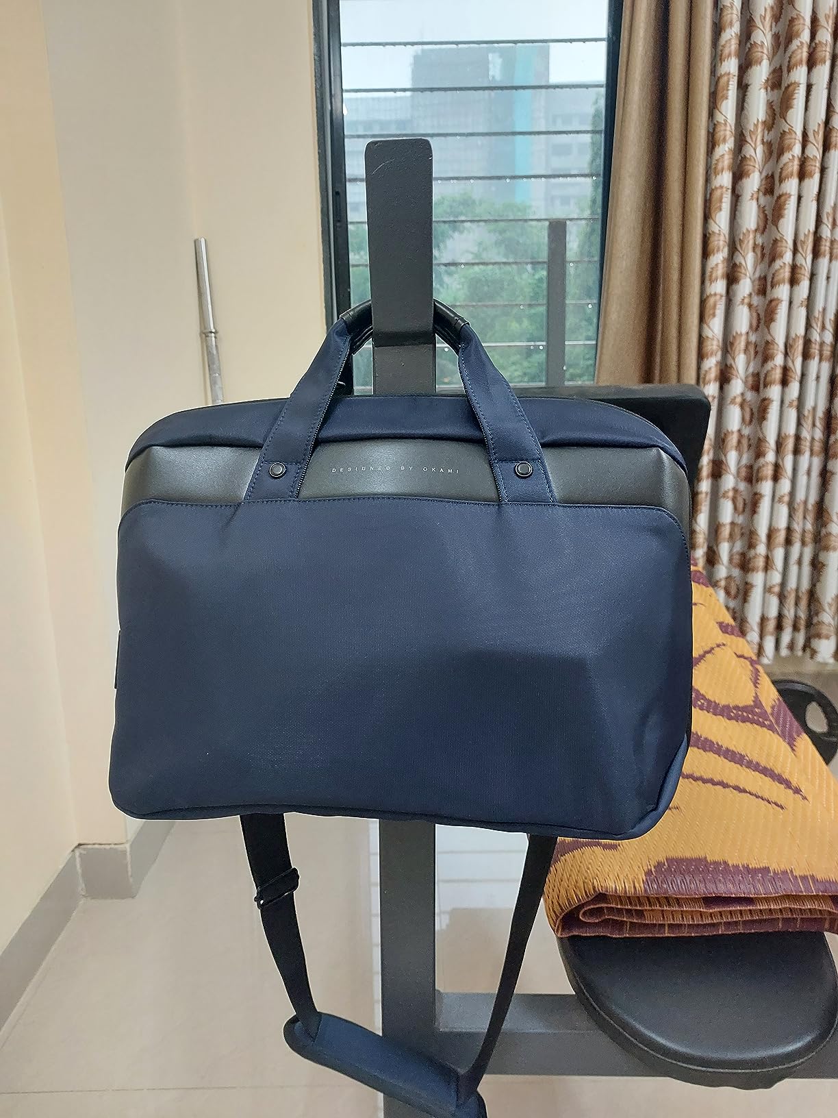 Okami ZenPack LITE Laptop Messenger Bag with USB Fast Charger (Shibuya ...