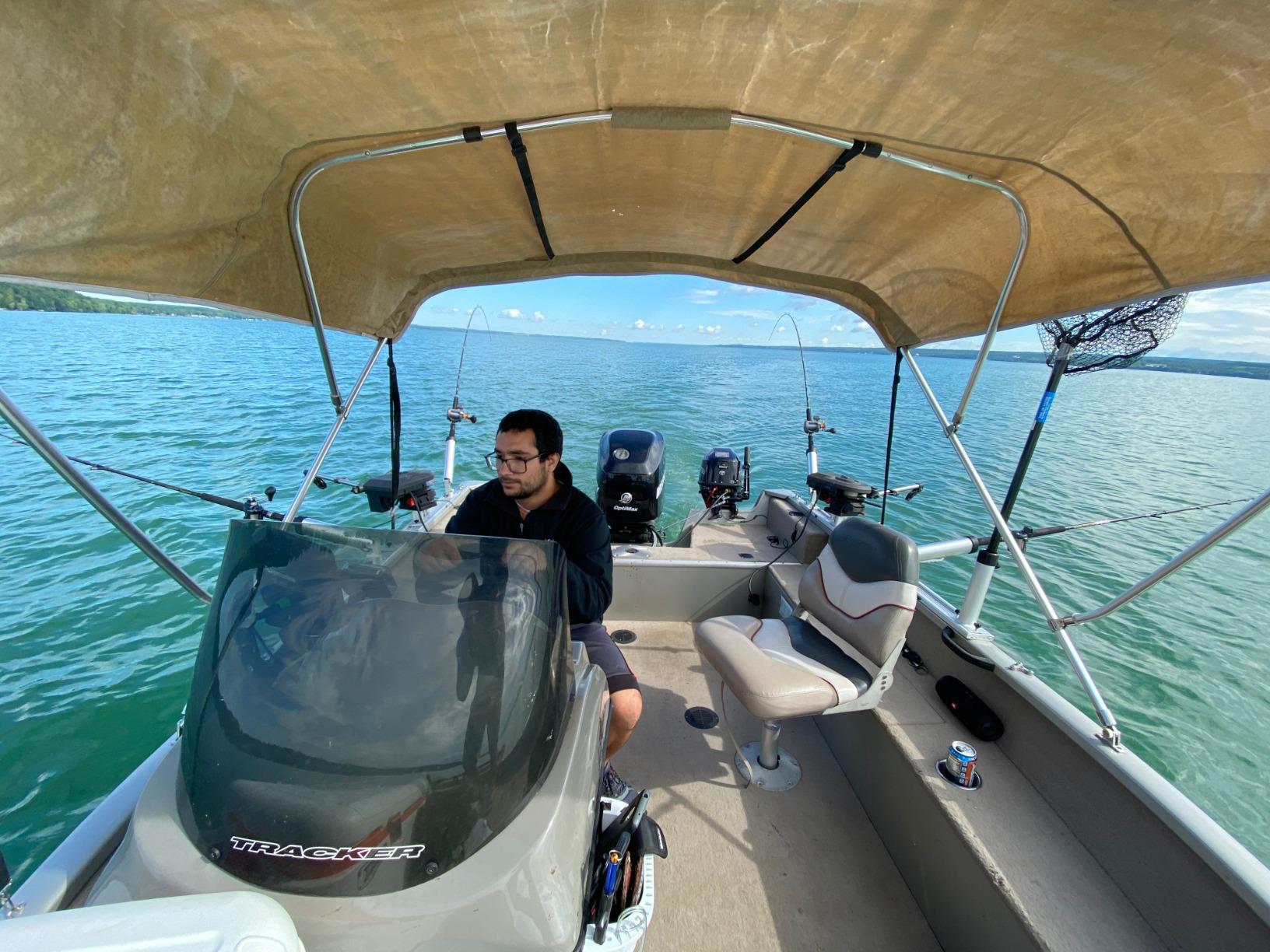 Amazon.com: Traxstech RRH-200 Straight Up Fixed Position Rod/Net Holder ...