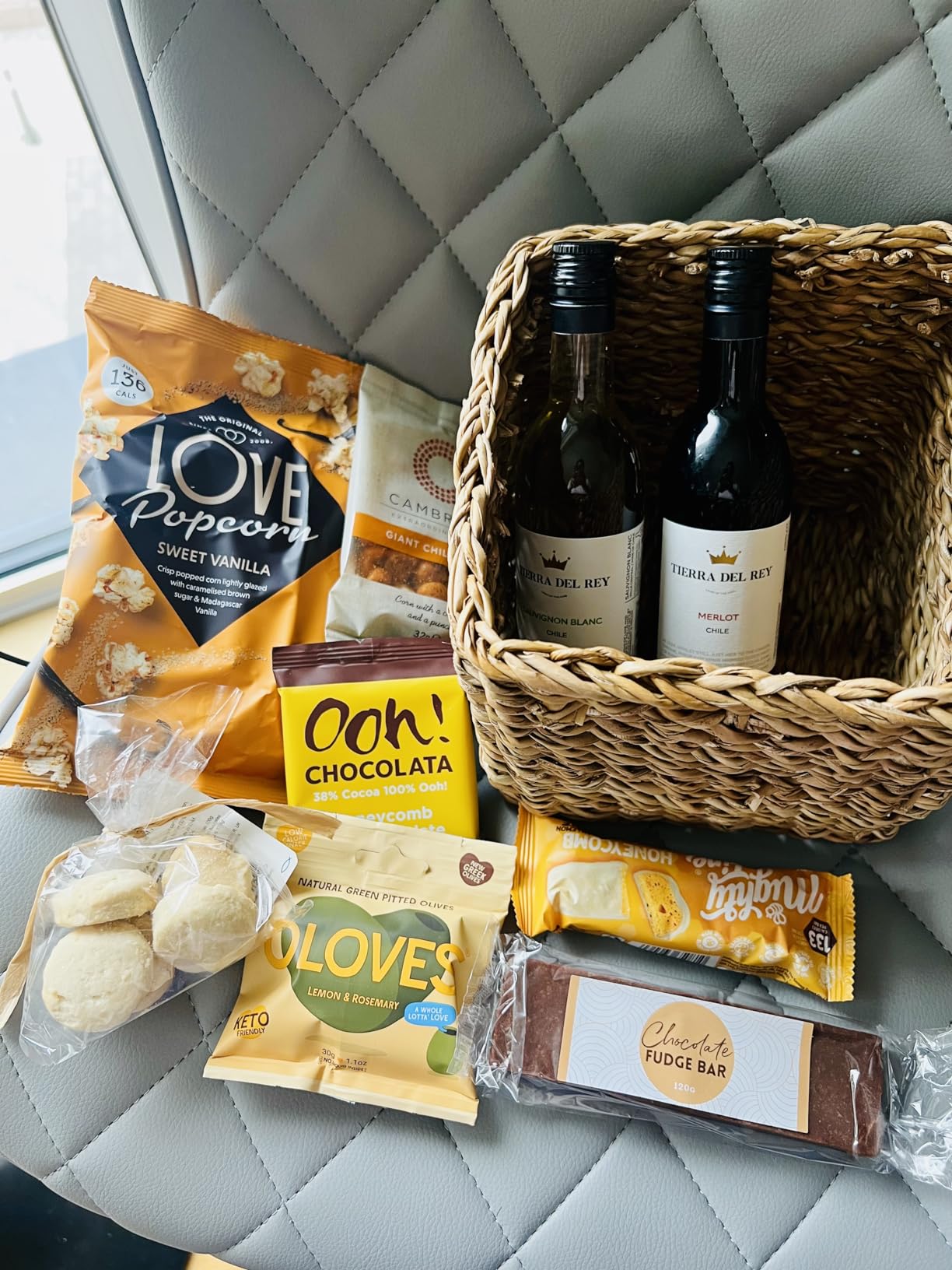 Virginia Hayward Hamper, Wine and Pate - Hampers & Gourmet Gifts ...