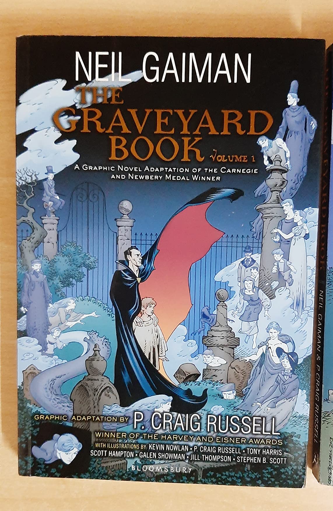 The Graveyard Book Graphic Novel: Volume 1 : Gaiman, Neil, Russell, P ...