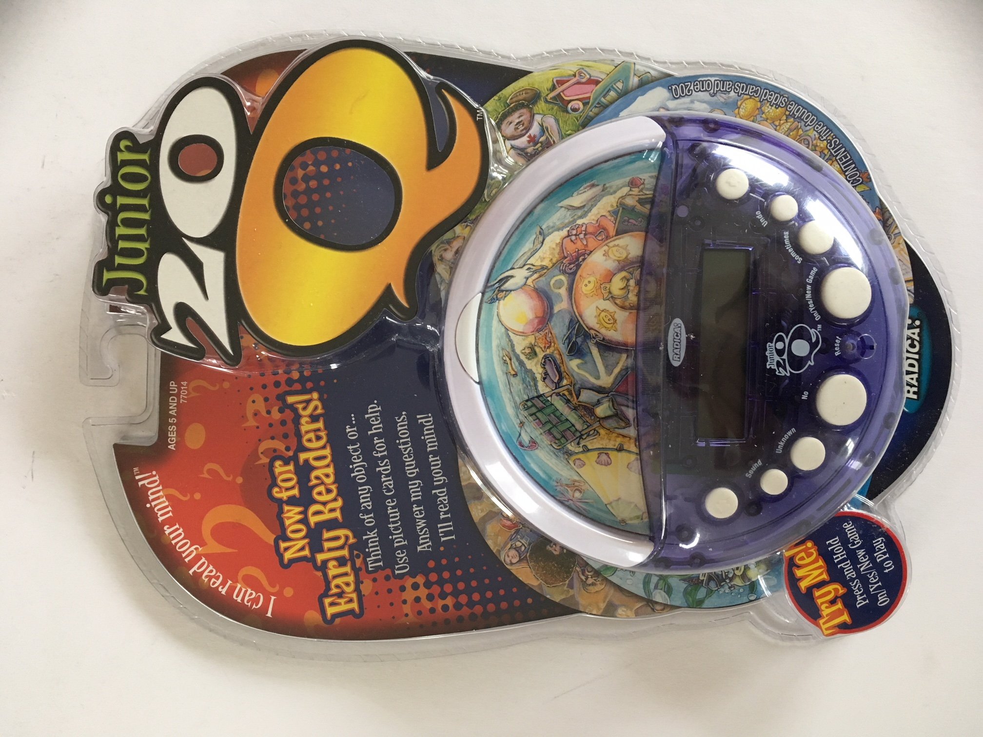 Amazon.com: Mattel Radica 20Q Junior : Toys & Games