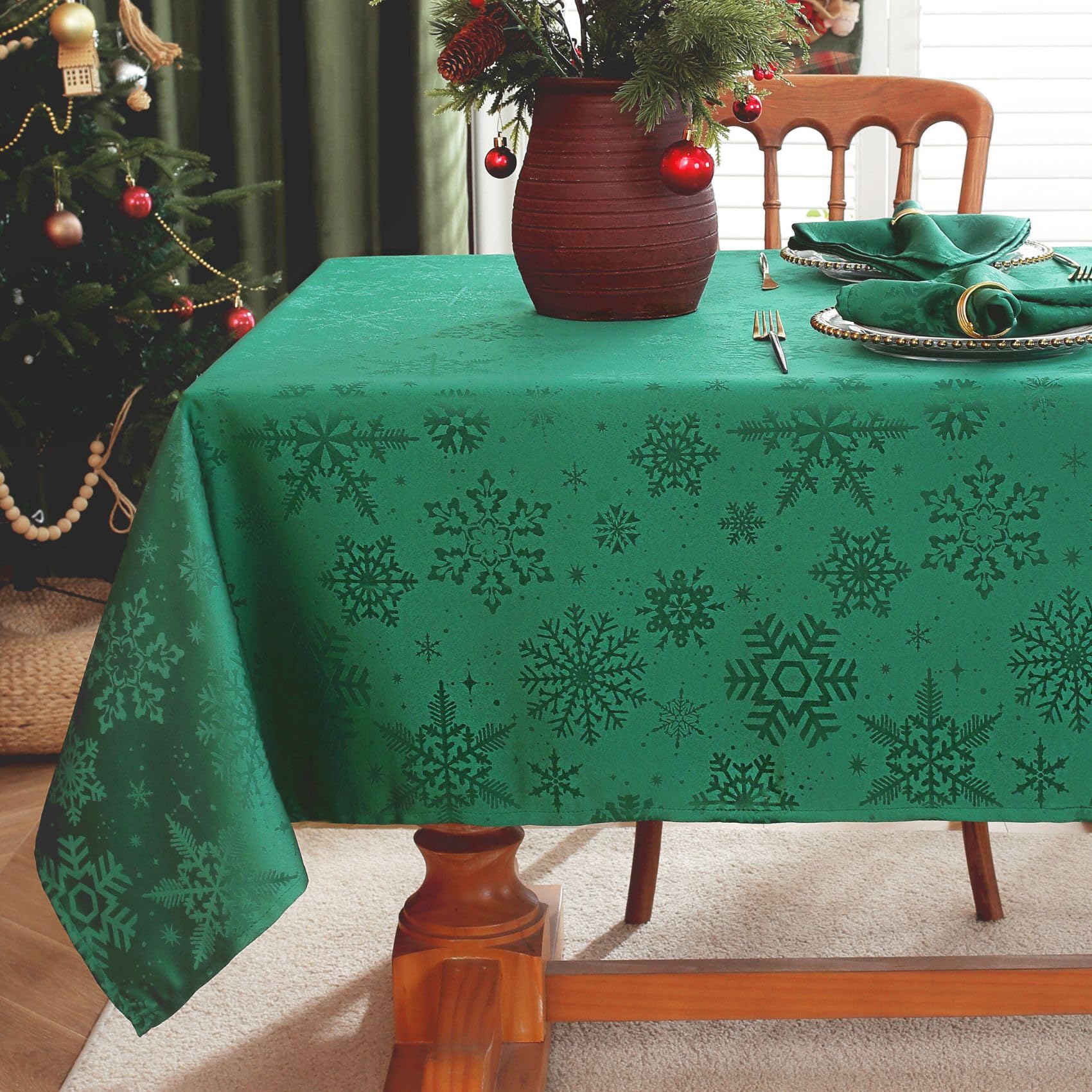 Amazon.com: Christmas Tablecloth Rectangle, Jacquard Snowflake Pattern ...