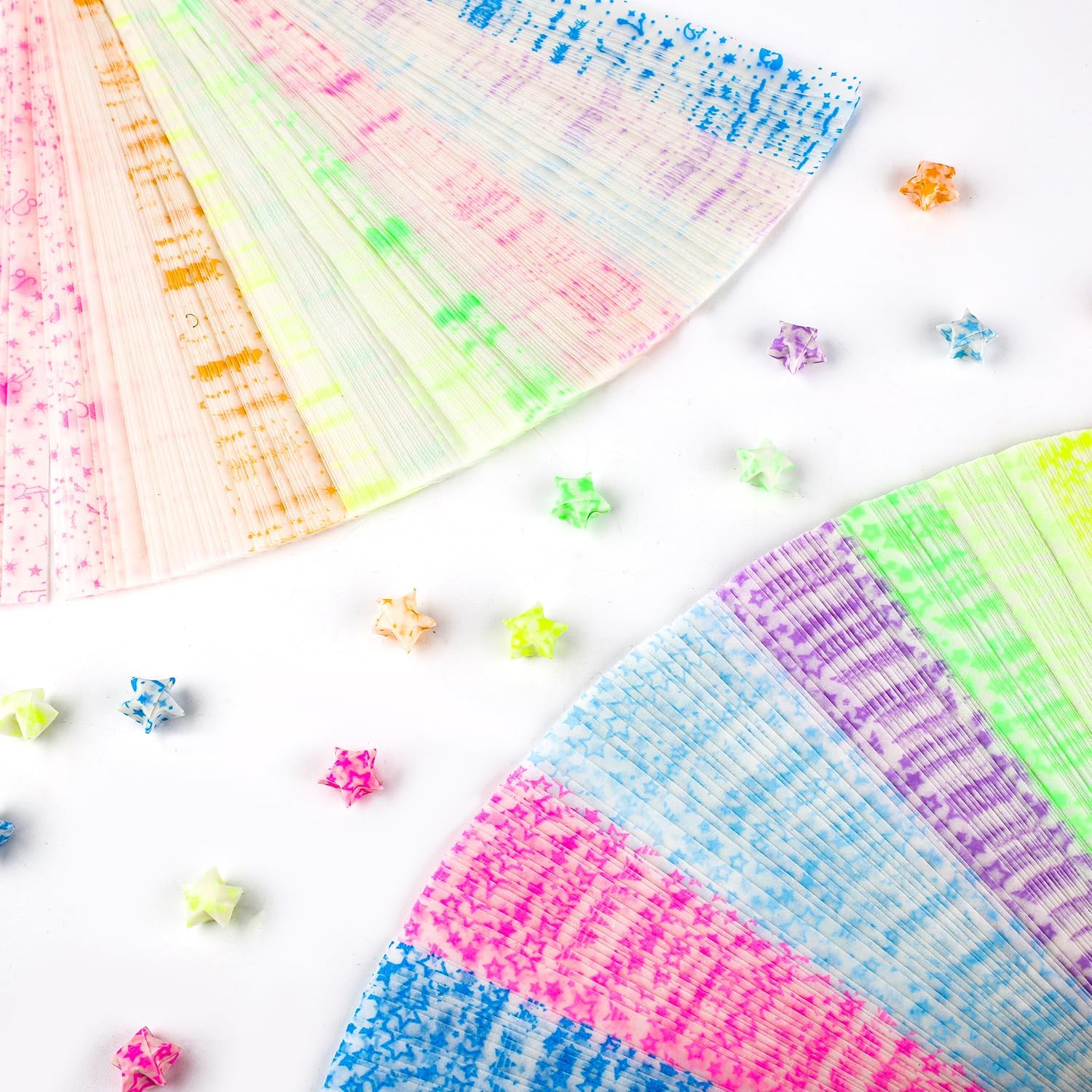 Amazon.com : 420pcs Star Paper Strips, Lucky Star Origami Paper Glowing ...