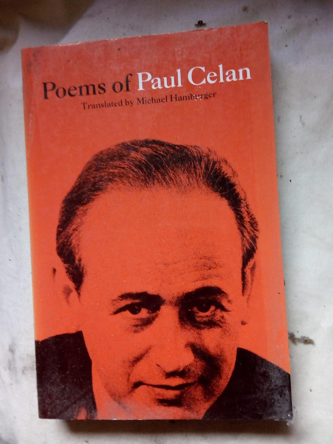 Poems of Paul Celan: Amazon.co.uk: Paul Celan, Michael Hamburger ...