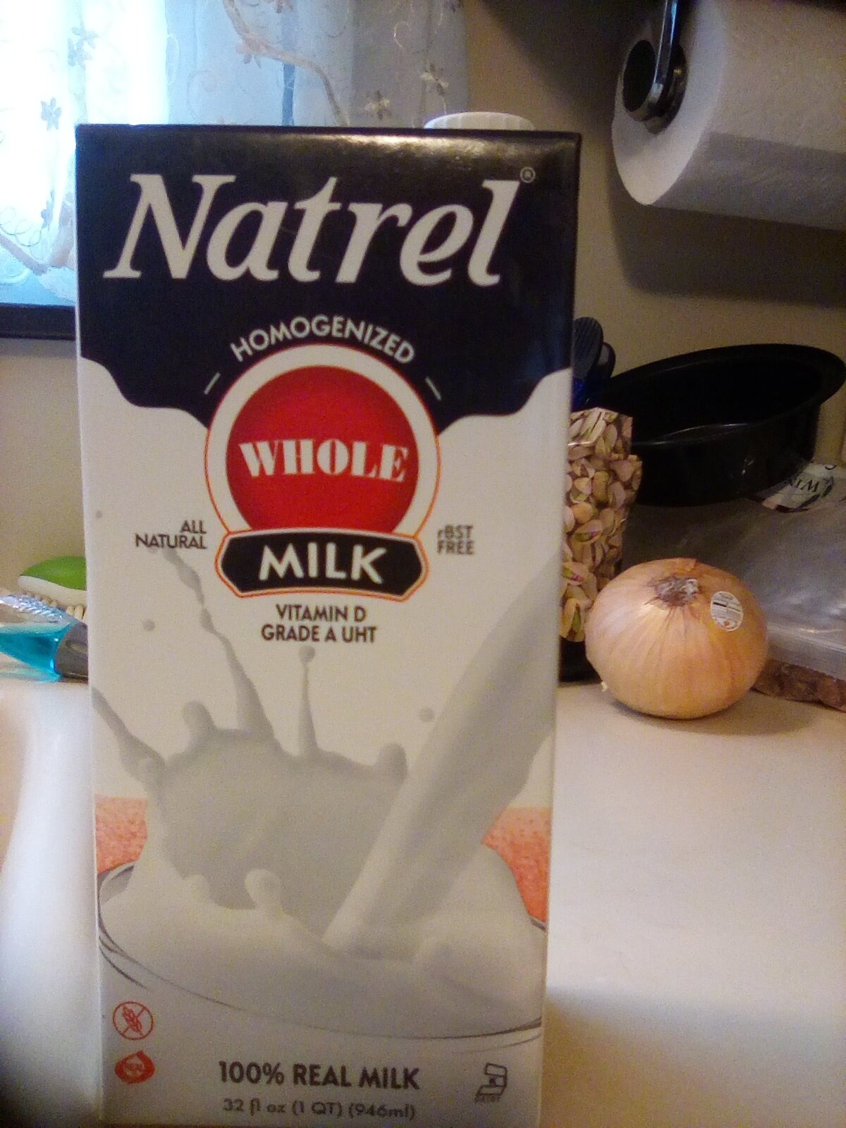 Amazon.com: Natrel Whole Milk, 32 Fl Oz (Pack of 6) : Grocery & Gourmet ...