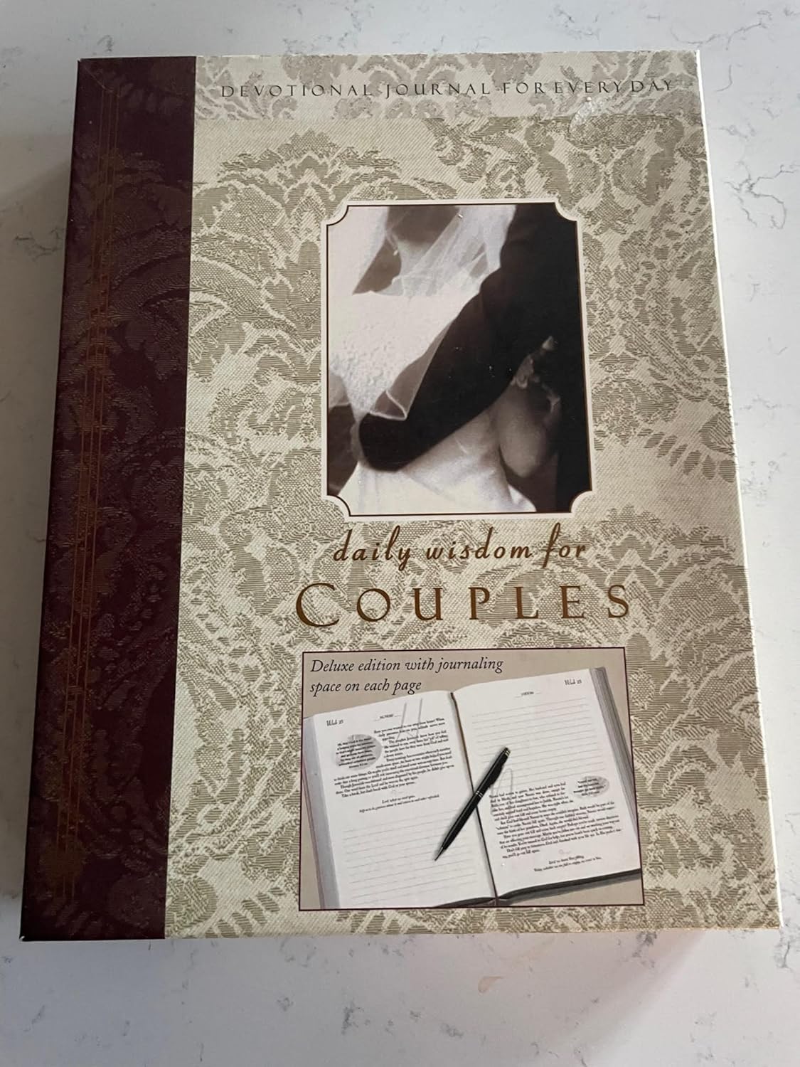 Daily Wisdom for Couples Devotional Journal: McQuade, Pamela, Sortor ...