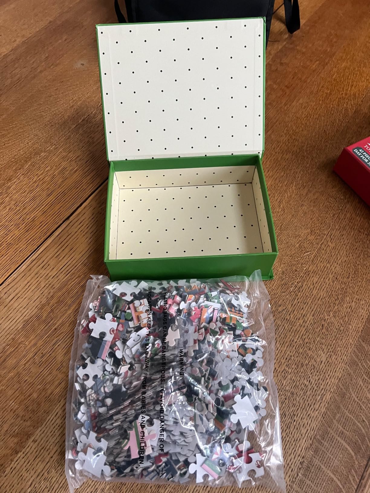 Amazon.com: Kate Spade New York 500 Piece Puzzle for Adults, 22" x 22 ...