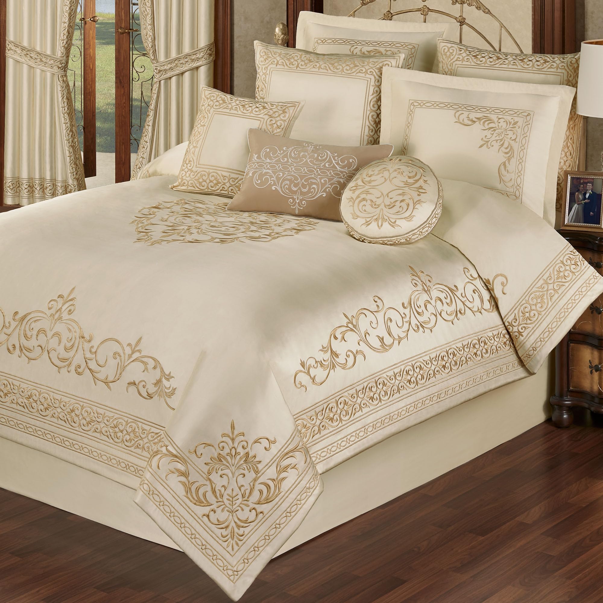 Amazon.com: Touch of Class Versailles Luxury Bedding | Classic Neutral ...