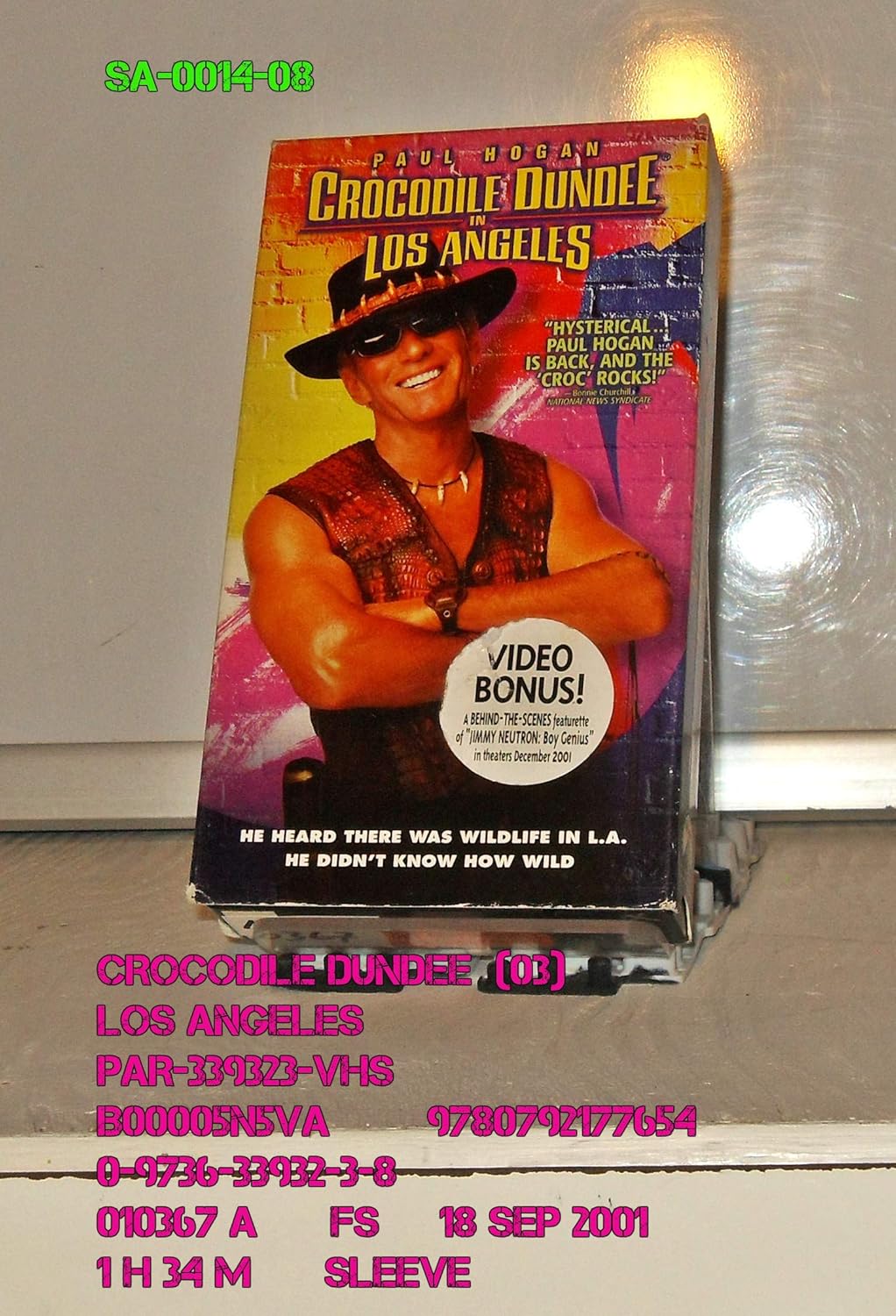 Amazon.com: Crocodile Dundee in Los Angeles [VHS] : Paul Hogan, Linda ...