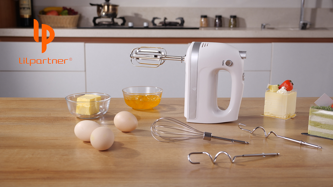Watch How to Use Your Hand Mixer on Amazon Live