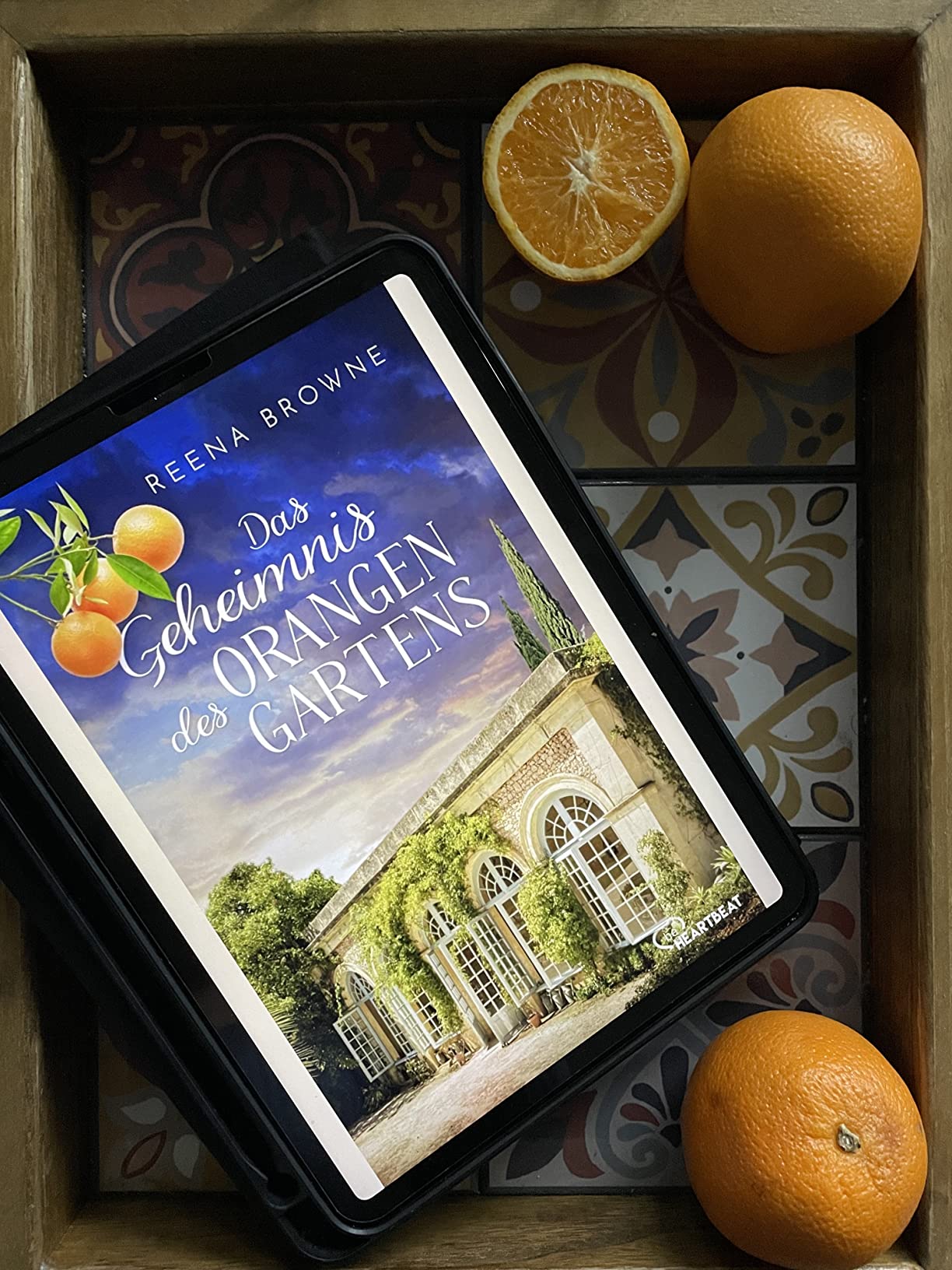 Das Geheimnis des Orangengartens: Zwei Familien, ein Anwesen in Berlin ...